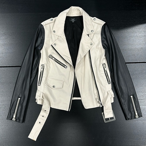 six crisp days | Jackets & Coats | Six Crisp Days Belted Cropped Cream ...